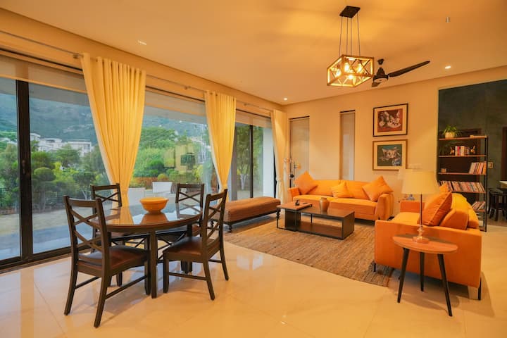 Luxury King Size 5-bed Guest House W/pool & Garden - Pakistan
