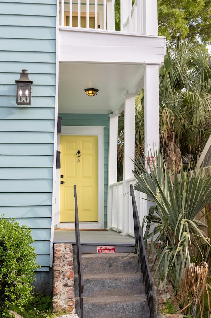 Historic King Bed Near Park W/ Parking - Charleston, SC