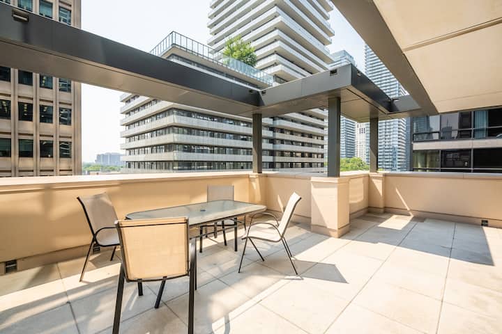 Private Terrace With Cityscape Views - Whitchurch-Stouffville