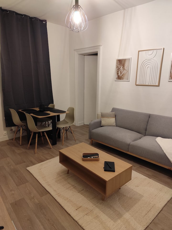 2 Lits, Rue Du Marché, Proximité Place St Pierre - Saumur