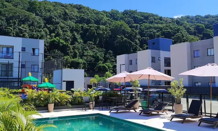 Apê Aconchegante Em Condomínio Perto Do Mar - Matinhos