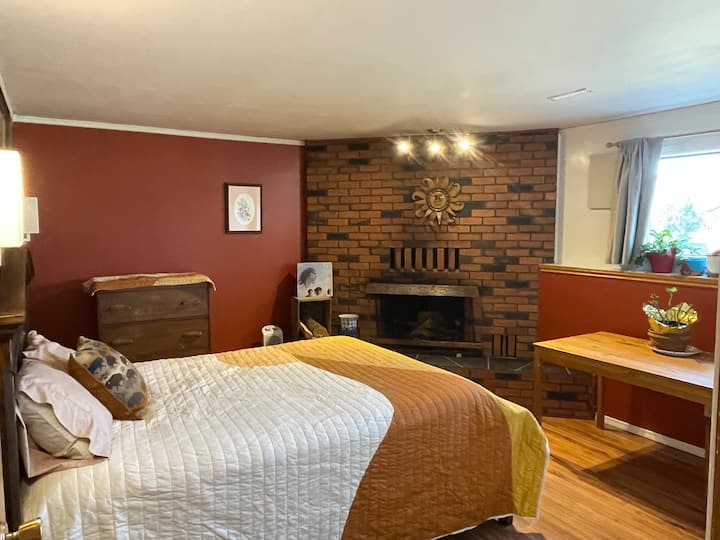 Okanagan Suite And Blue Parrot Oasis - Vernon