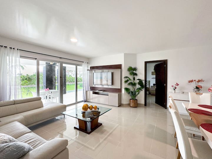 Luxury Playa Del Carmen Beachfront Condo, Mareazul - Riviera Maya