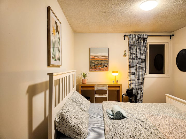 Cozy Family Home Near Parks - Brampton