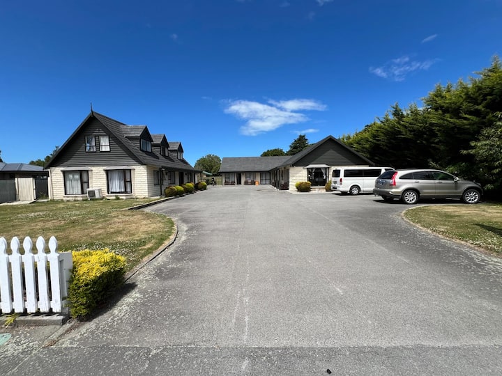 Academy Lodge Motel Ashburton - Ashburton