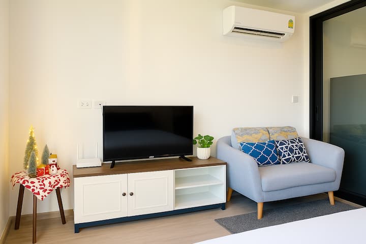 Boutique Poolview Stay L Walk To Central Phuket - Phuket