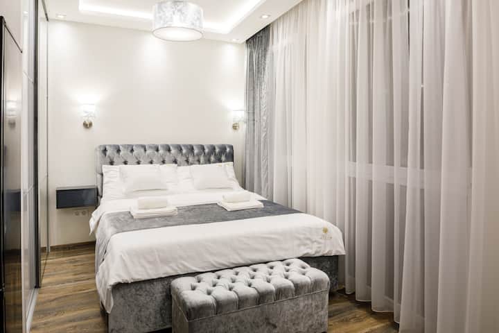 Central Apartment With Free Parking - Debrețin