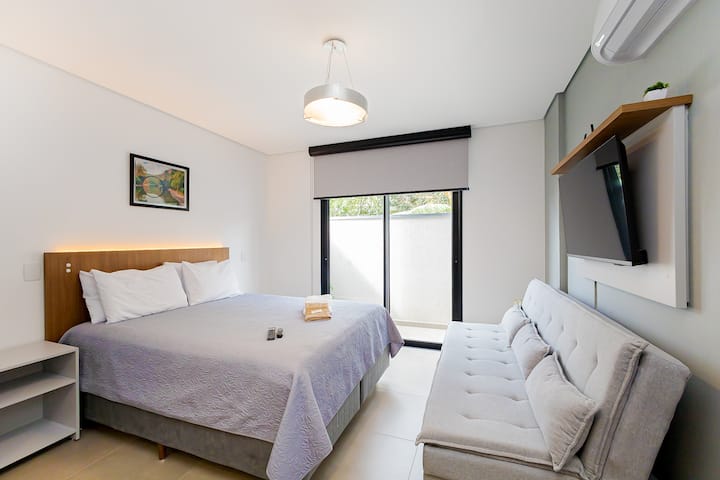 Aconchegante Garden | A/c, Self Check-in E Wi-fi - Curitiba