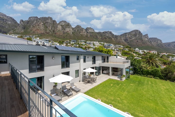 Sublime Camps Bay Villa, By Steadfast Africa - Camps Bay