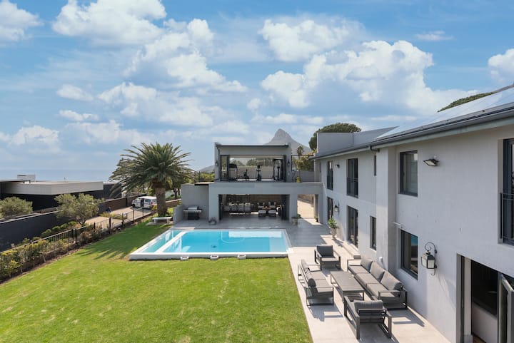 Sublime Camps Bay Villa, By Steadfast Collection - Camps Bay