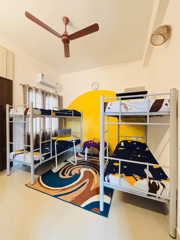 Bunk-bed & Breakfast - Chennai