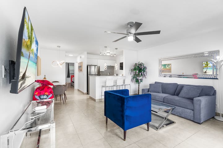 Beach Bum (A9) - Pompano Beach, FL