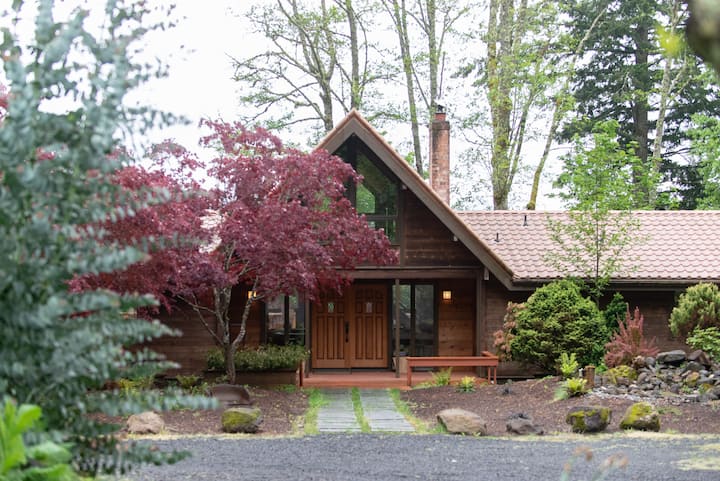 Recess Landscape Lodge - Ainsworth State Park, Cascade Locks