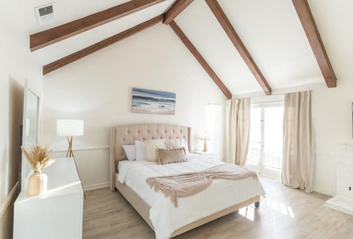 3br California Dream Beach House - Huntington Beach, CA