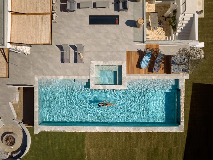 Kalonía Villa, Pool, Jacuzzi, Cinema, Gym, Sauna - Коринф