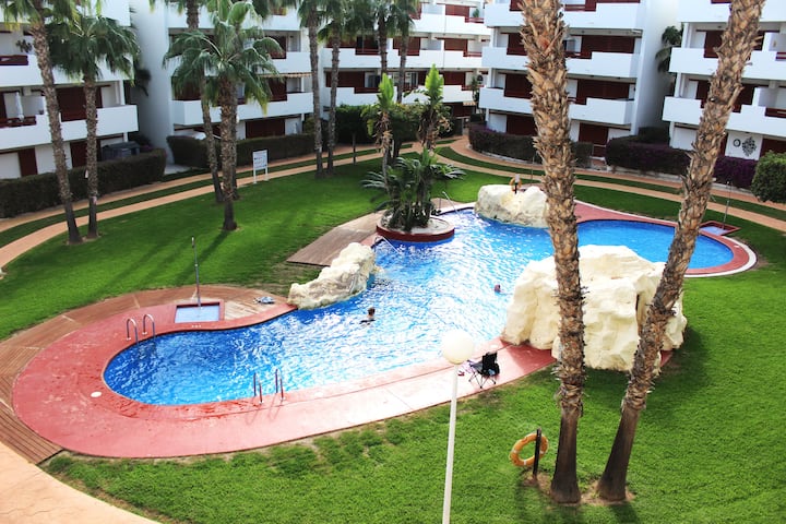 Lesleys Inviting 2 Bedroom Apartment - Playa Flamenca