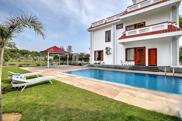 Sunrise Meadow Premium 4br Farm By Umr @ Gurgaon - Manesar