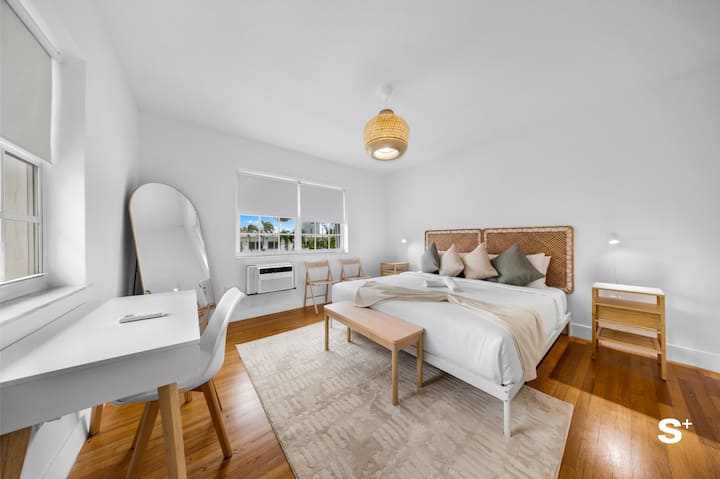 Modern 1-bd Beachside Apt | Free Parking - Miami Beach, FL