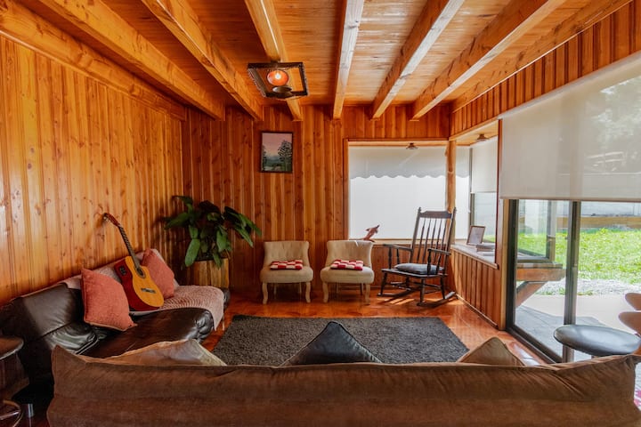 Jacuzzi, Starlink, Forest, 14 Pax - Chile