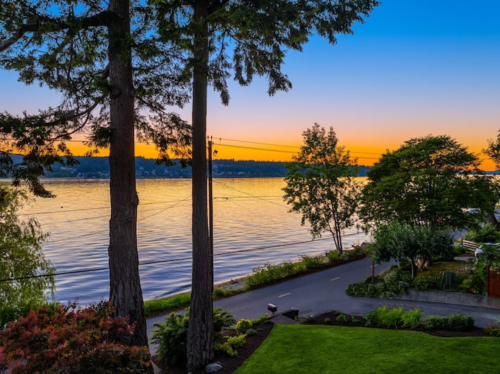 Tranquility On Crystal Springs - Bainbridge Island, WA