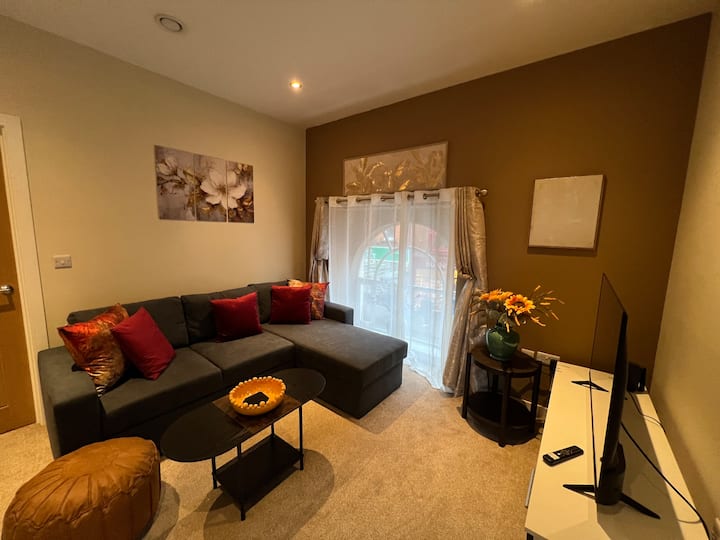 Glastonbury Gem, 2 Bedroom Apartment, High Street - Glastonbury