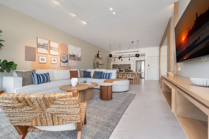 Holidays @This Stunning New Condo, Close The Beach - Cabo San Lucas