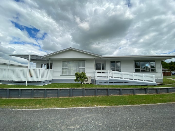 Tirau 4bed, Dble Glazed, 3x A/con, Fully Insulated - Putāruru