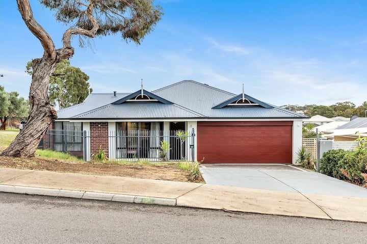 3br Family Retreat, 5 Minute Drive To Coogee Beach - Mount Pleasant