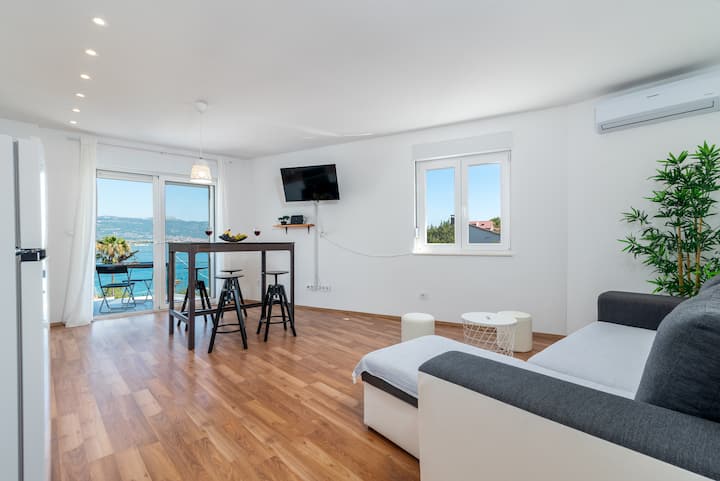 Apartment Lotus 2 - Arbanija