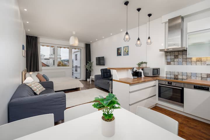 Citycentral Panorama Home By Danube |Balcony|2 Bdr - Budapest