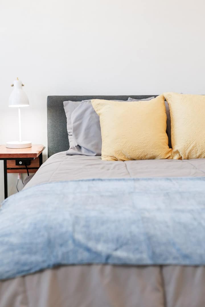 June | Queen Bed | Full Kitchen | W/d | 2 Car Park - Lubbock, TX
