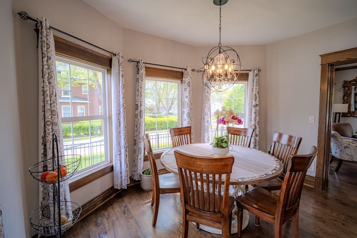 Beautiful Home In Manhattan, Il - Chicagoland Speedway