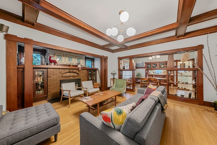 Cozy Family Retreat In Central Vancouver - Vancouver