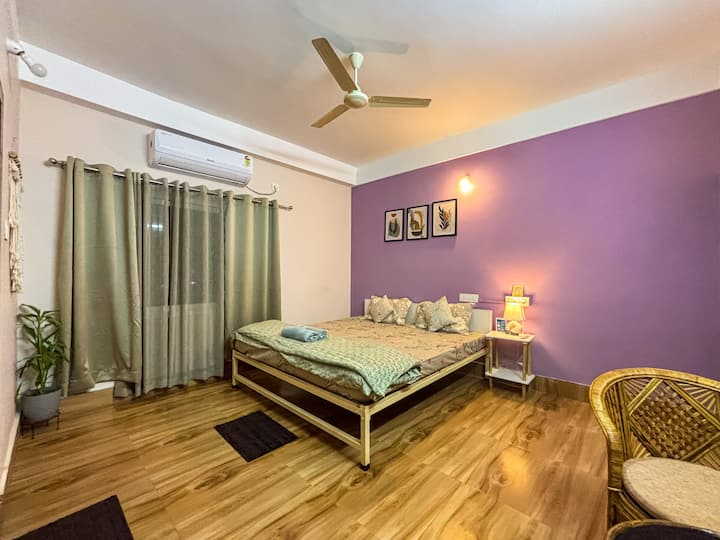 Private Double Bed Room Without Balcony - Siliguri