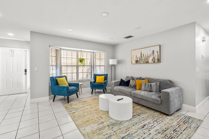 Family-friendly Home Near Beach + Golf + Parks - Avalon State Park, Fort Pierce