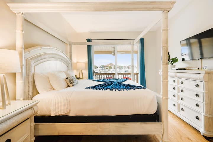 Harbor View, King Canopy Bed, Balcony - St. Augustine, FL