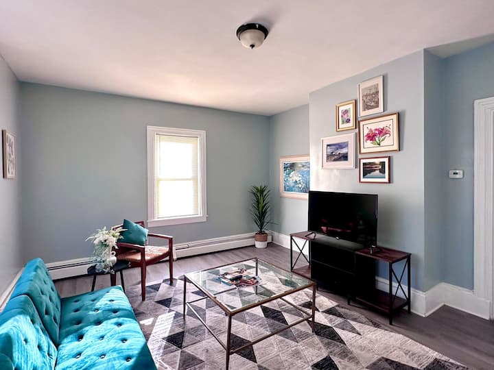 Spacious 2-bedroom Apt In The Heart Of Providence! - Providence, RI