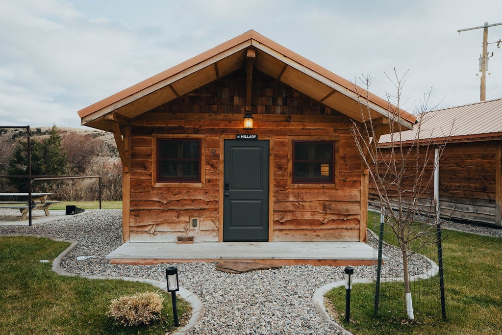 XOverland Ranch Hillary Cabin - Airbnb