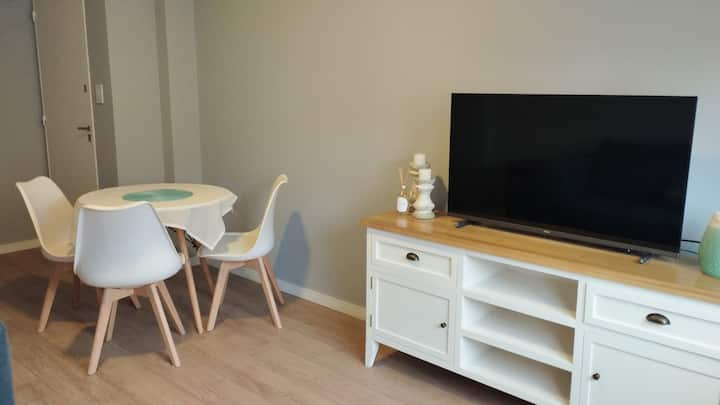 Departamento Moderno A Pasos De Plaza Moreno - La Plata