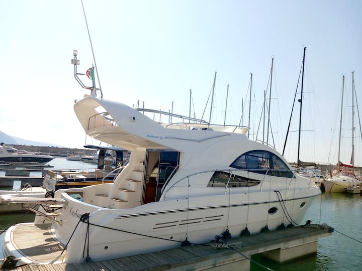 Yacht Experience In Capri - Isola di Capri