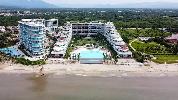 Exclusivo Departamento De Dos Pisos Frente Al Mar - Bucerías