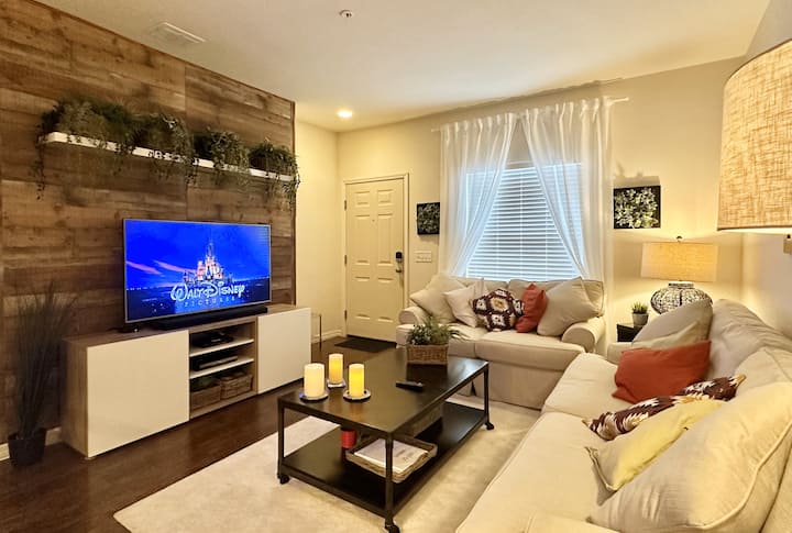 Disney Adjacent: Style, Comfort & Convenience - Celebration, FL
