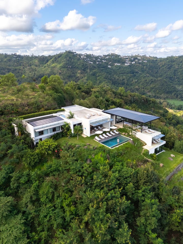 Villa Kai Lani- Fully Staffed 4 Bd Luxury Villa - Lombok