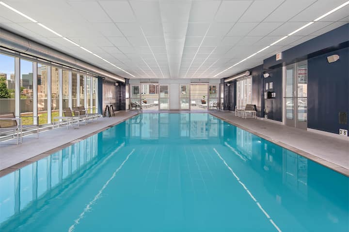 City Skyline Suite - Chicago, IL