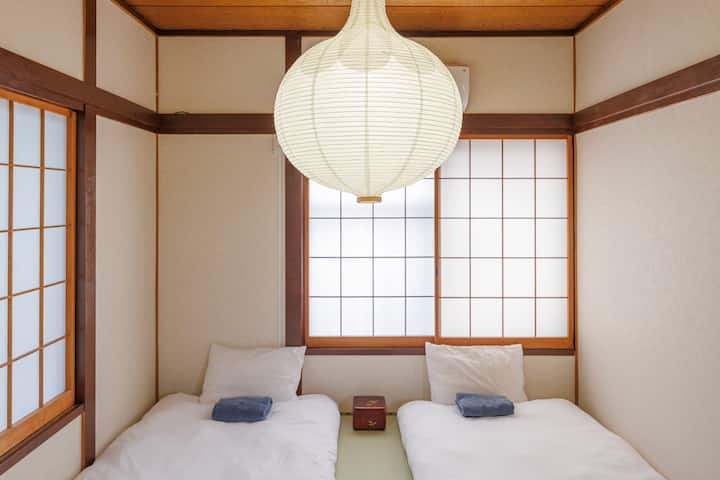 【New Open 特惠B】近地铁川口站徒步 8 分钟，直达东京站，独栋别墅Max8人-st0397 - Koshigaya