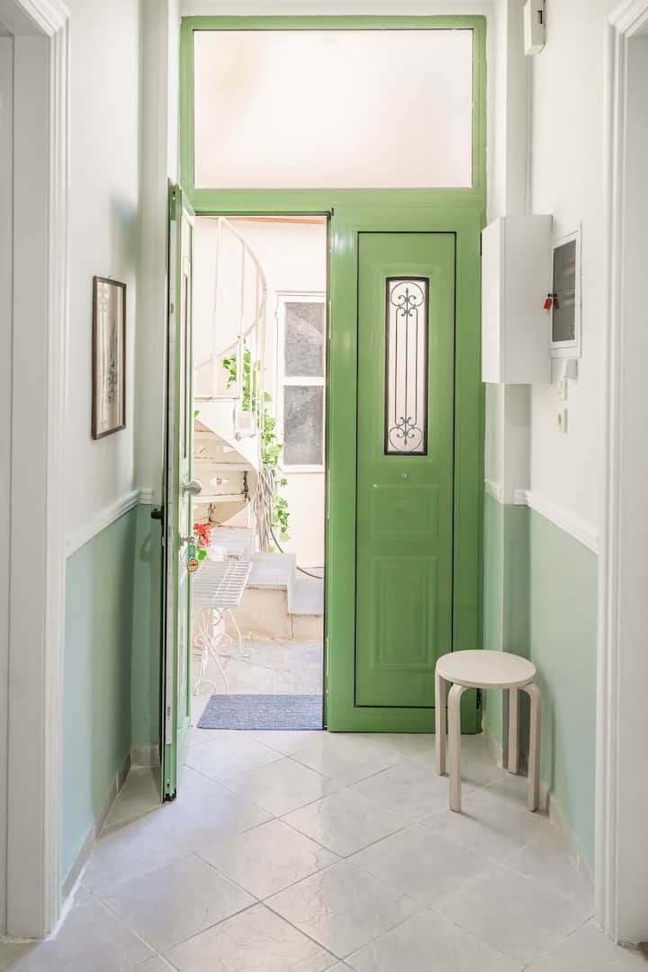 1 Bd Lycabettus Neoclassic House By Live&travel - Atenas