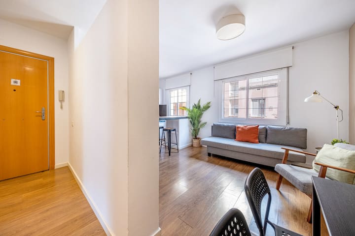 Apartment With Terrace Near Fira - L'Hospitalet de Llobregat