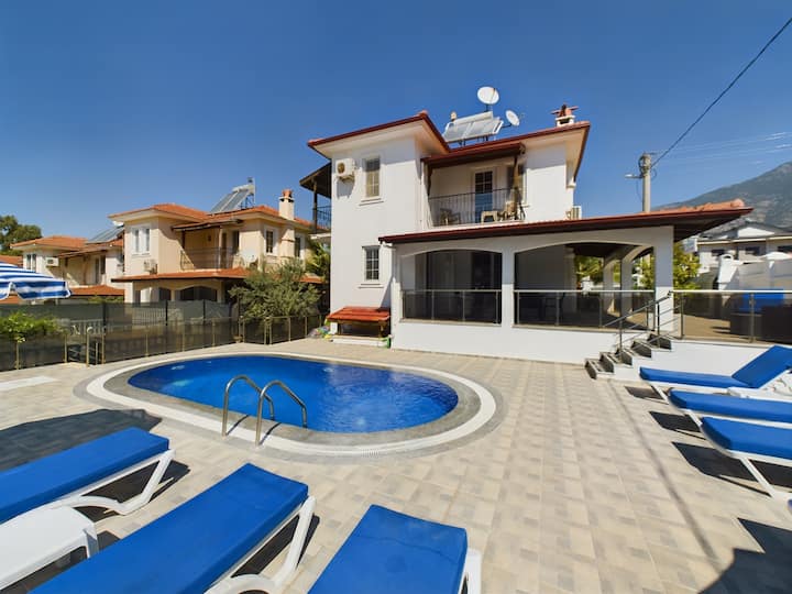 Villa Pembe D - Hisarönü