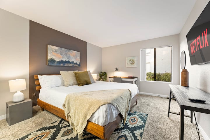 Stylish Getaway | Mins To Irvine | 1mi To Scp - Costa Mesa, CA