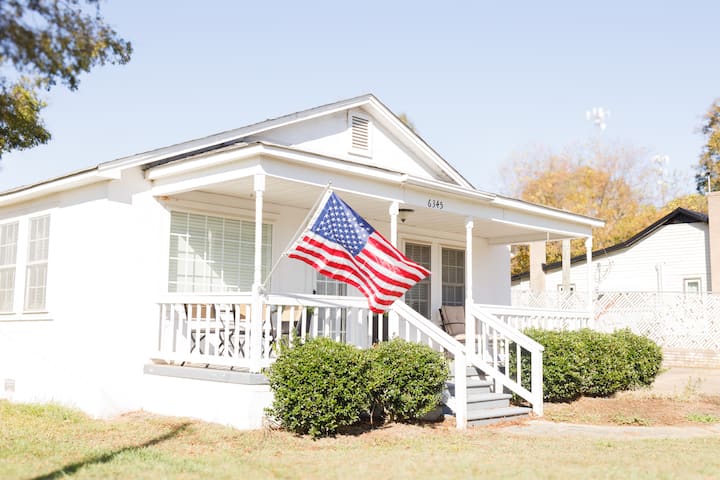 Peach Haven Hideaway - Lake Thicketty